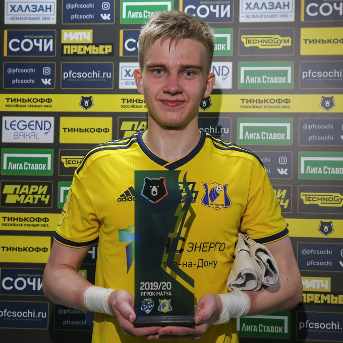 Denis Popov recibe 10 goles y lo nombran jugador del partido- La Noticia