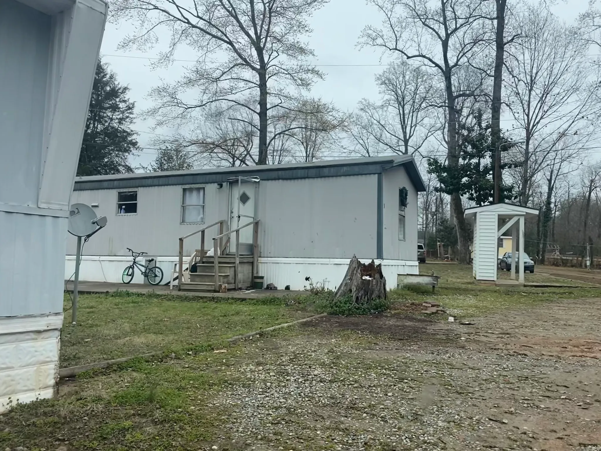 Broken promises: Neighbors of Countrywoods Mobile Home Park are asked ...