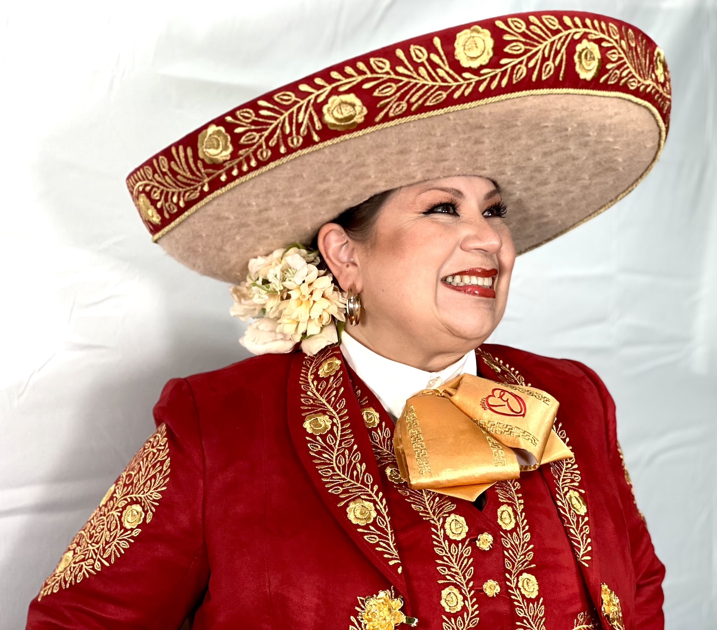 La "Reina del Mariachi", Maria Elena Valdez, estrena su primer disco ...