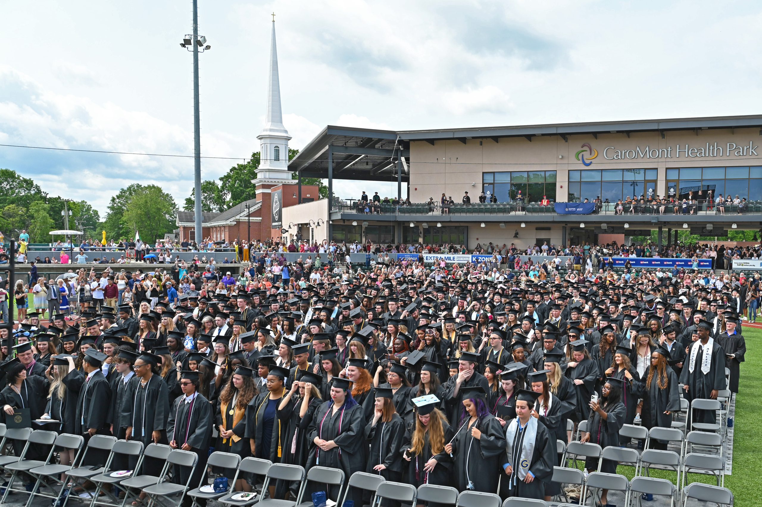 Ceremonias y fiestas de graduación, ¿cómo celebrarlas de manera segura?