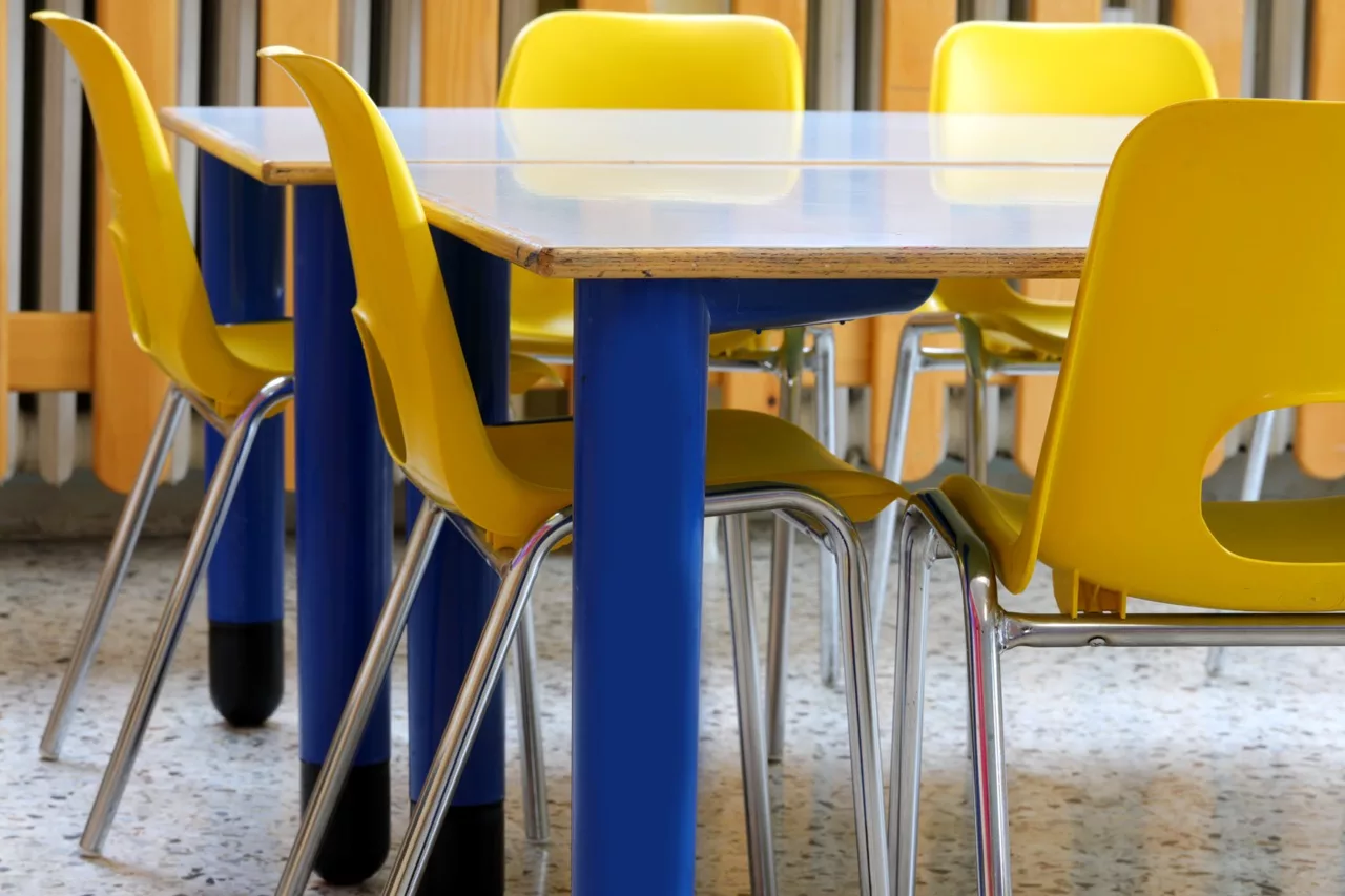 ¿Cuáles son las consecuencias de no llevar a su hijo a la escuela?